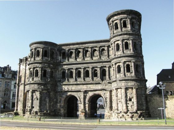 Architecture in Southern Gaul • Architectural Life